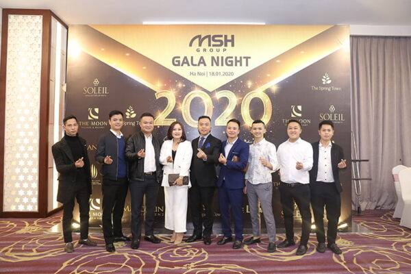 Đêm Gala Dinner đầy sôi động, nhiệt huyết nhưng cũng đầy ấm áp, ngọt ...